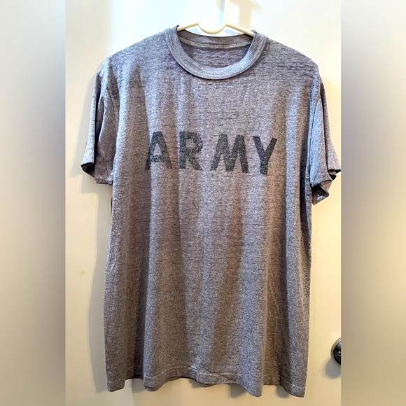U.S. Army | Tops | Vintage Authentically Distressed Army Tshirt Size L ...